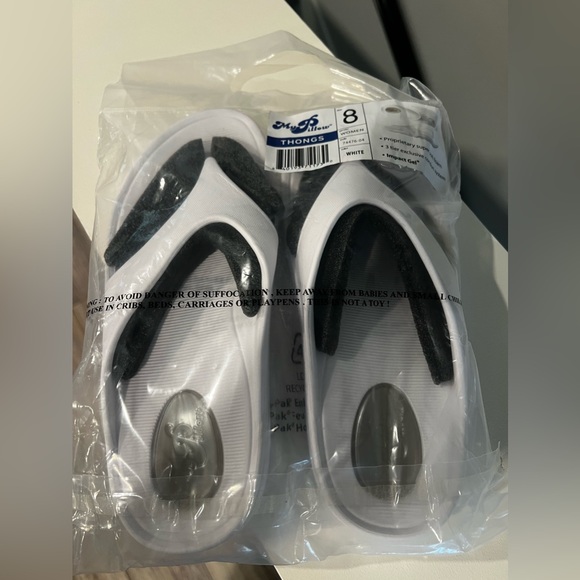 MY PILLOW | Shoes | My Pillow Flip Flops New Size 8 | Poshmark